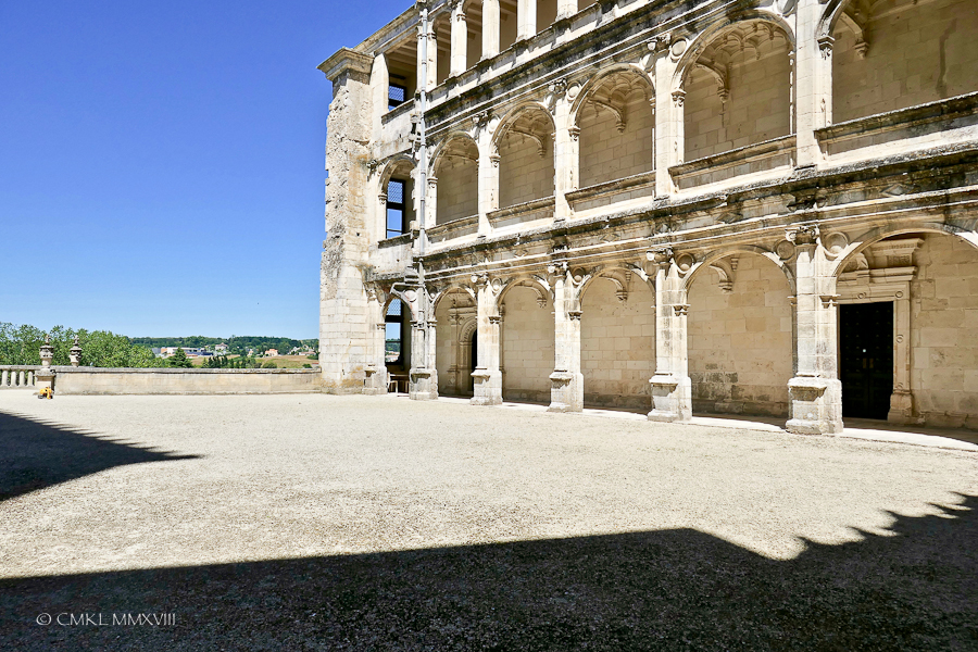 Château de La Rochefoucauld | NOT IN A STRAIGHT LINE by Photolera Claudinha